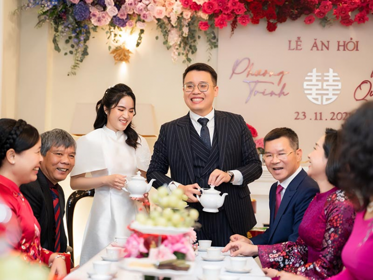 Traditional Vietnamese Wedding Customs: Then and Now - A Journey ...